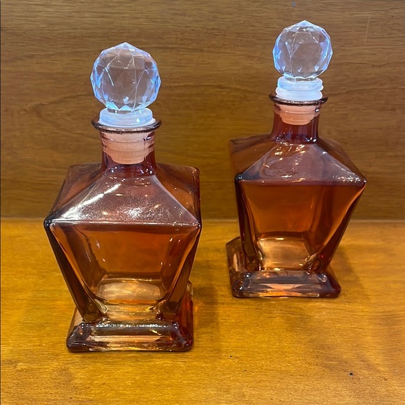 Accents | Elegant Glass Decanters With Crystal Stoppers Amber Color New ...